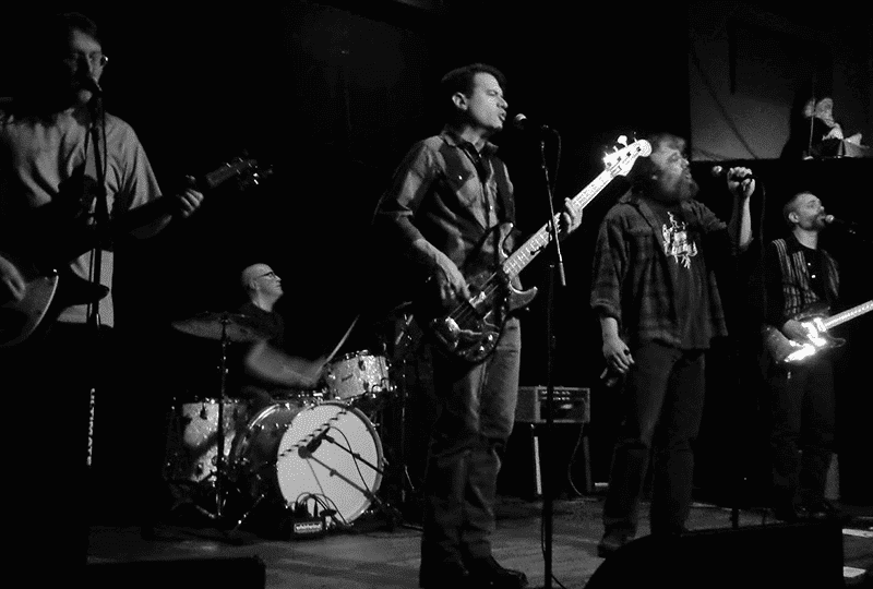 The Low Czars on 10 years as a (good) cover band – Tone Madison